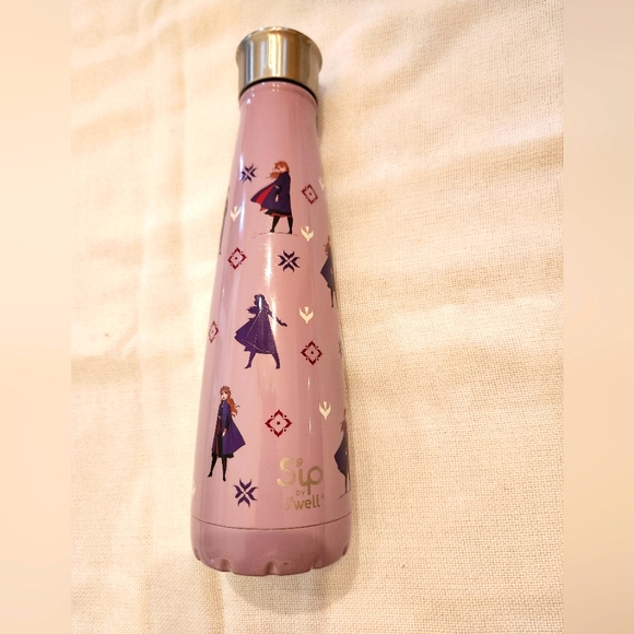 S'well | Kitchen | Frozen Ana Sip By Swell 5oz Ss Water Bottle | Poshmark